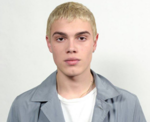 Amici 2017, Biondo cantante | MondoReality